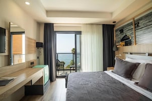 King Suit | Roupas de cama premium, frigobar, cofres nos quartos