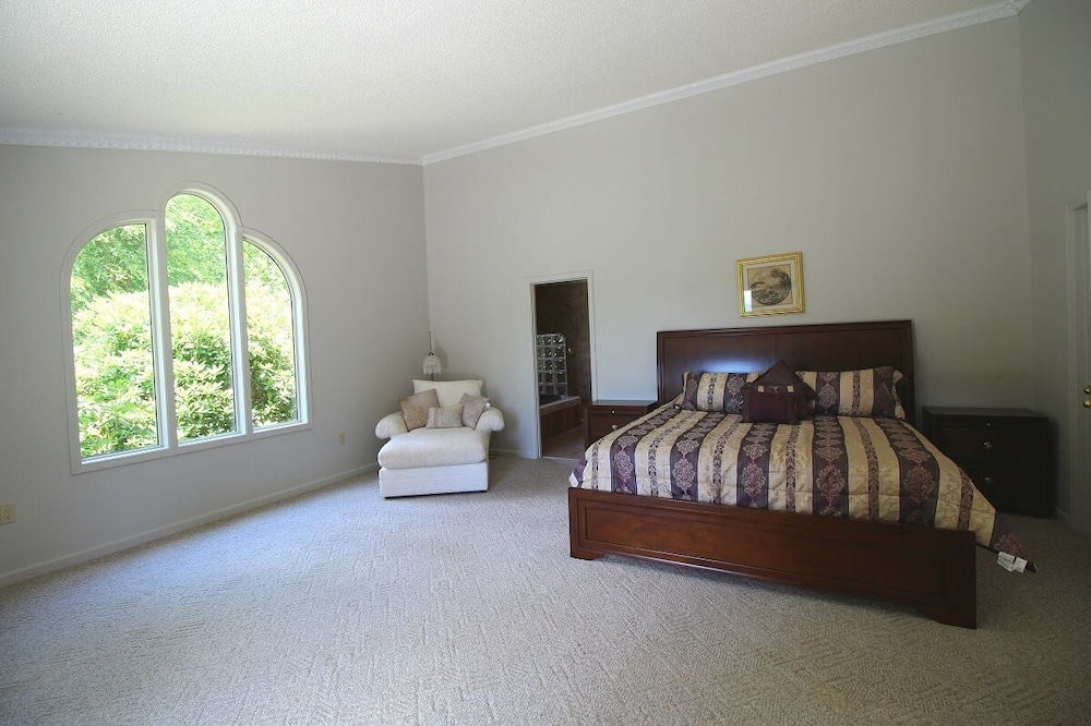 Sunset/sunrise Mnt.view Pool Home - Bryson City, NC