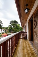 Quarto Duplo Standard | Minibar, secretária, cortinas/cortinados opacos, Wi-fi grátis 