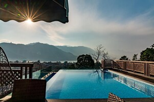 Piscina externa