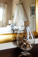 Apartamento luxo, 1 quarto, vista para a colina (La Terrazza) | 1 quarto, roupas de cama antialérgicas, edredons de pluma