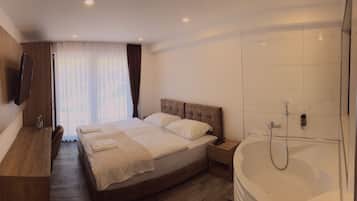 Secretária, quartos insonorizados, Wi-fi grátis