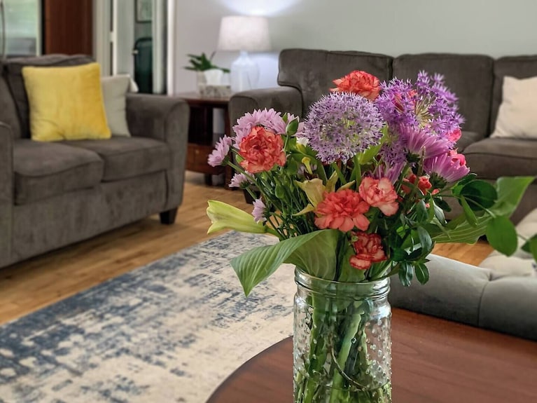 Pool | Hot Tub | Backyard Oasis | Game Room | Fun - 사우스벤드