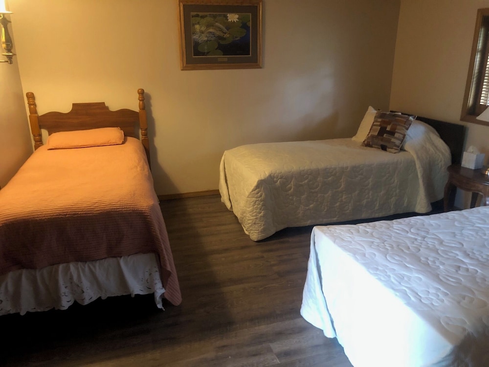 Twelve Oaks Resort - 1/4 Mile From Lake Norfork Marina - Arkansas