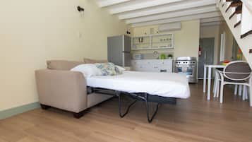 Quarto solteiro família, 1 cama King e sofá-cama, vista para o oceano | 1 quarto, roupa de cama