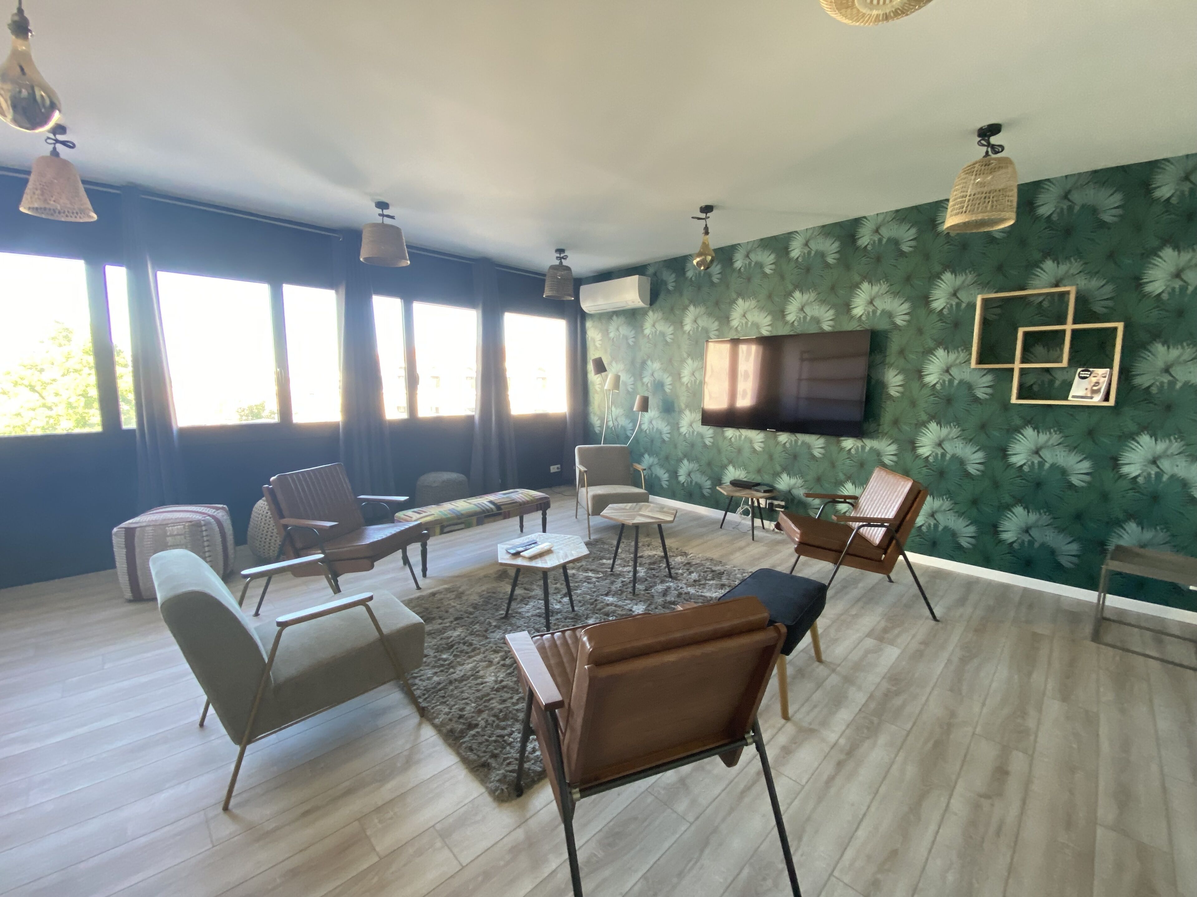 Bordeaux Hyper Centre 180m² / Coworking - Talence