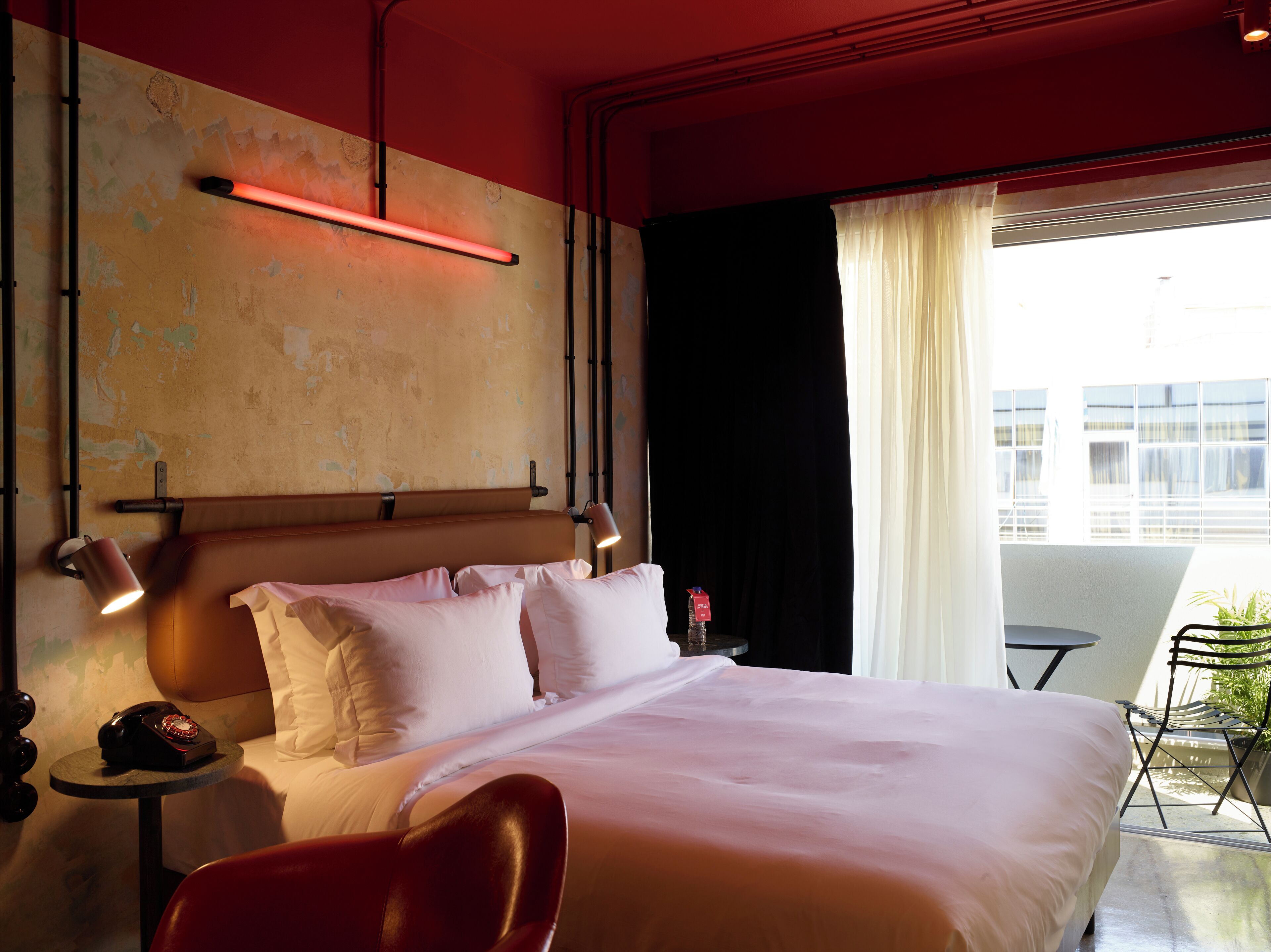 Urban Double or Twin Room with Balcony | Roupa de alta qualidade, minibar, cofre no quarto, secretária 