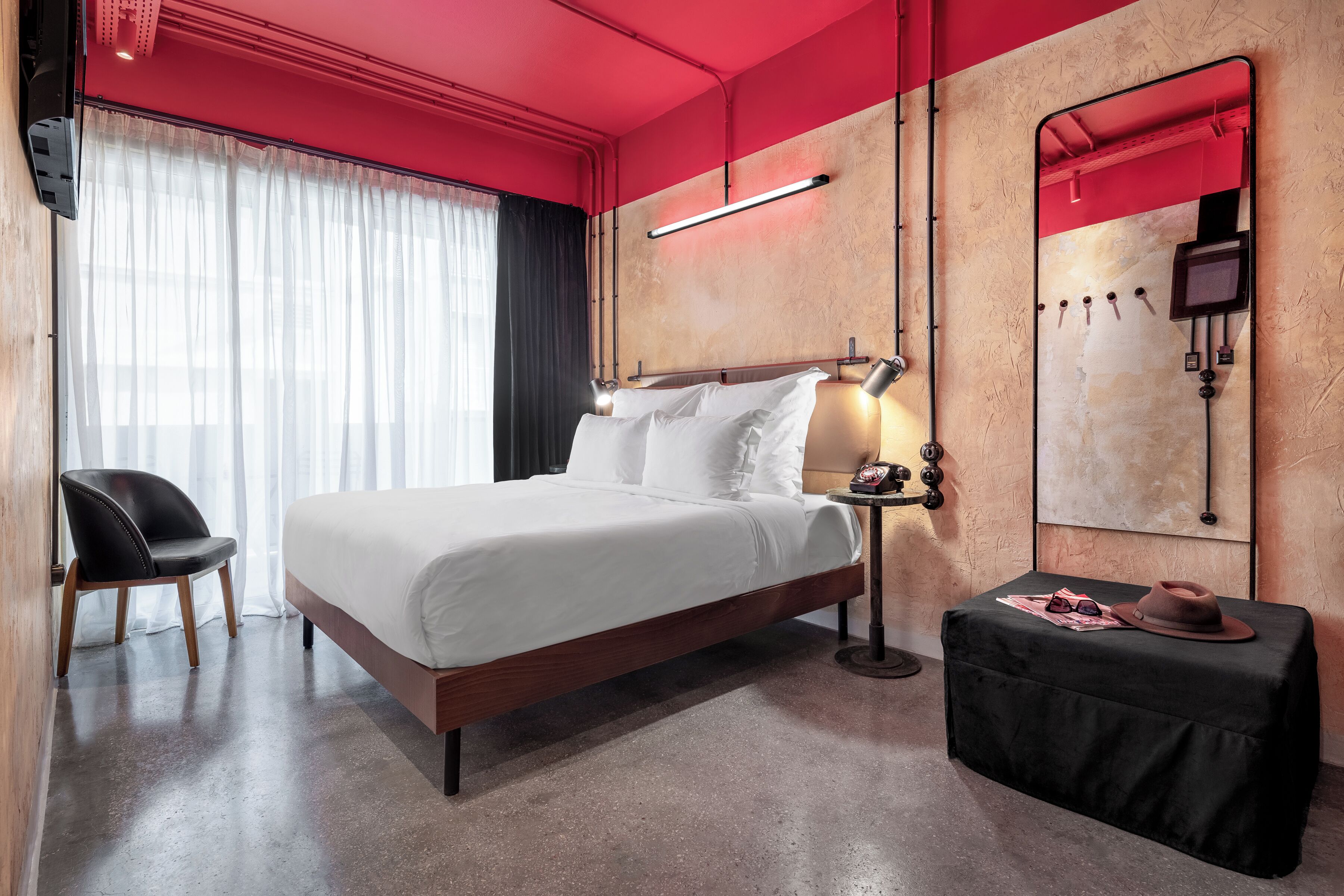 Urban Double or Twin Room with Balcony | Roupa de alta qualidade, minibar, cofre no quarto, secretária 