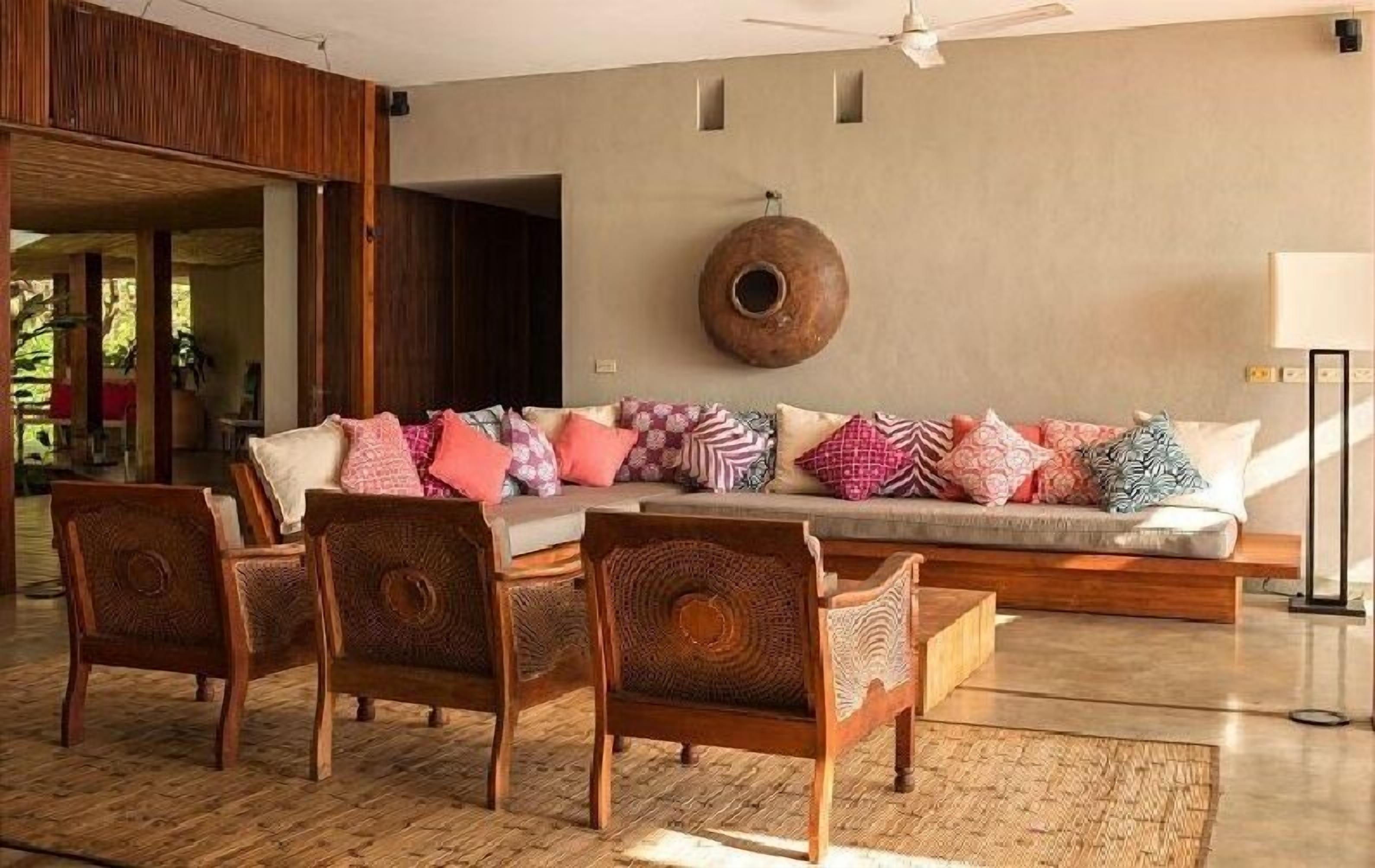 Casa, várias camas (Casa Puros Dieces) | Sala | Televisor 