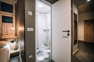 Apartamento (1,5) | 1 quarto, escrivaninha, Wi-Fi de cortesia