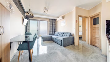 Apartamento (85B) | Com decoração personalizada, com mobília individualizada 