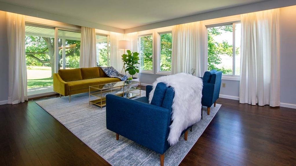 Cayuga Sunshine: Luxury On Cayuga Lake. Close To Aurora! - Aurora, NY