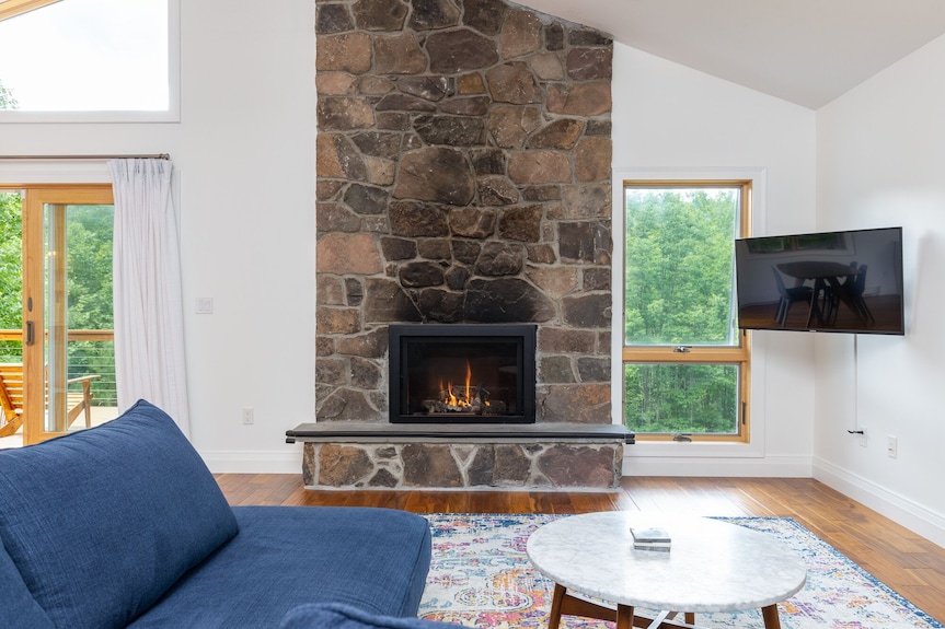 Modern Ski-home In The Mountains With Views - Tannersville, NY