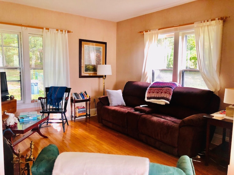 Charming Farmhouse - Quiet, Private & Peaceful - 매사추세츠