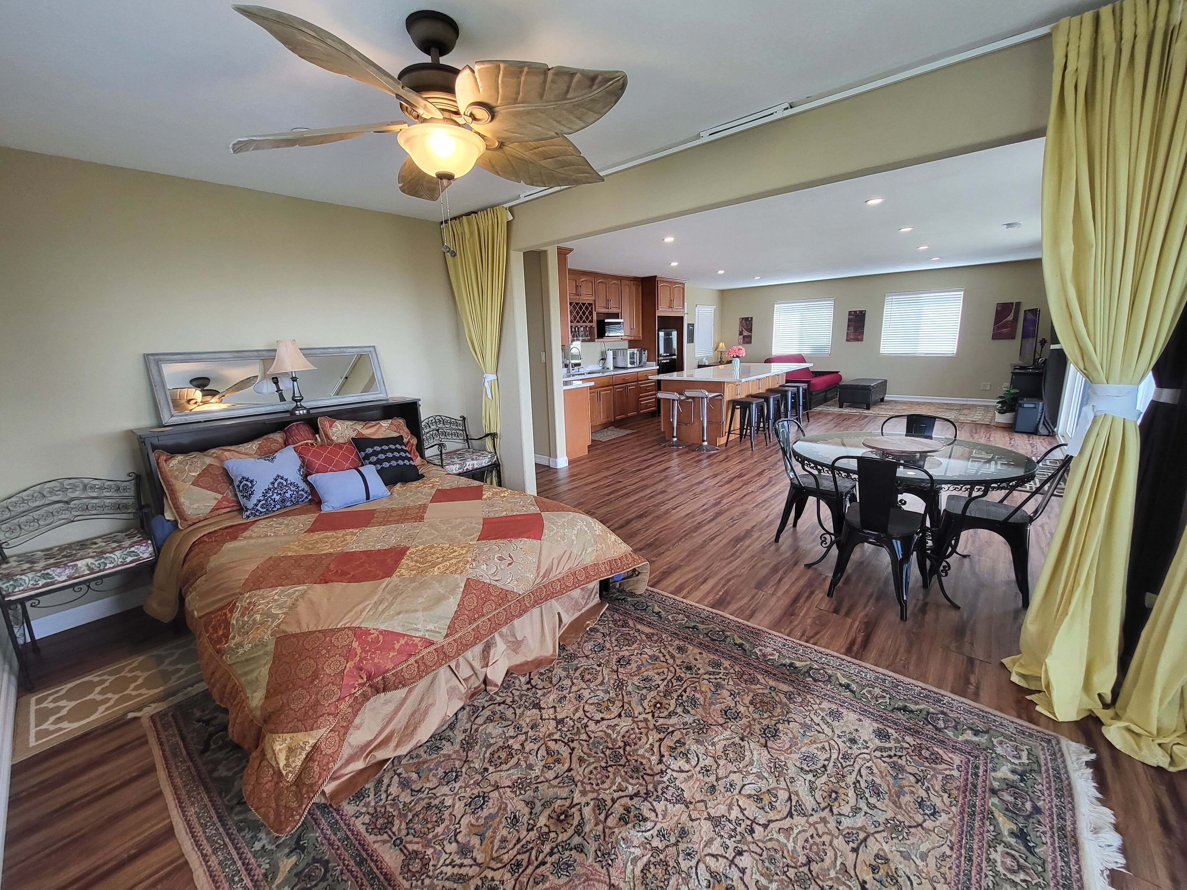 Relax And Enjoy The Million Dollar Views Of The East Bay Area; Entire Guesthouse - Castro Valley, CA