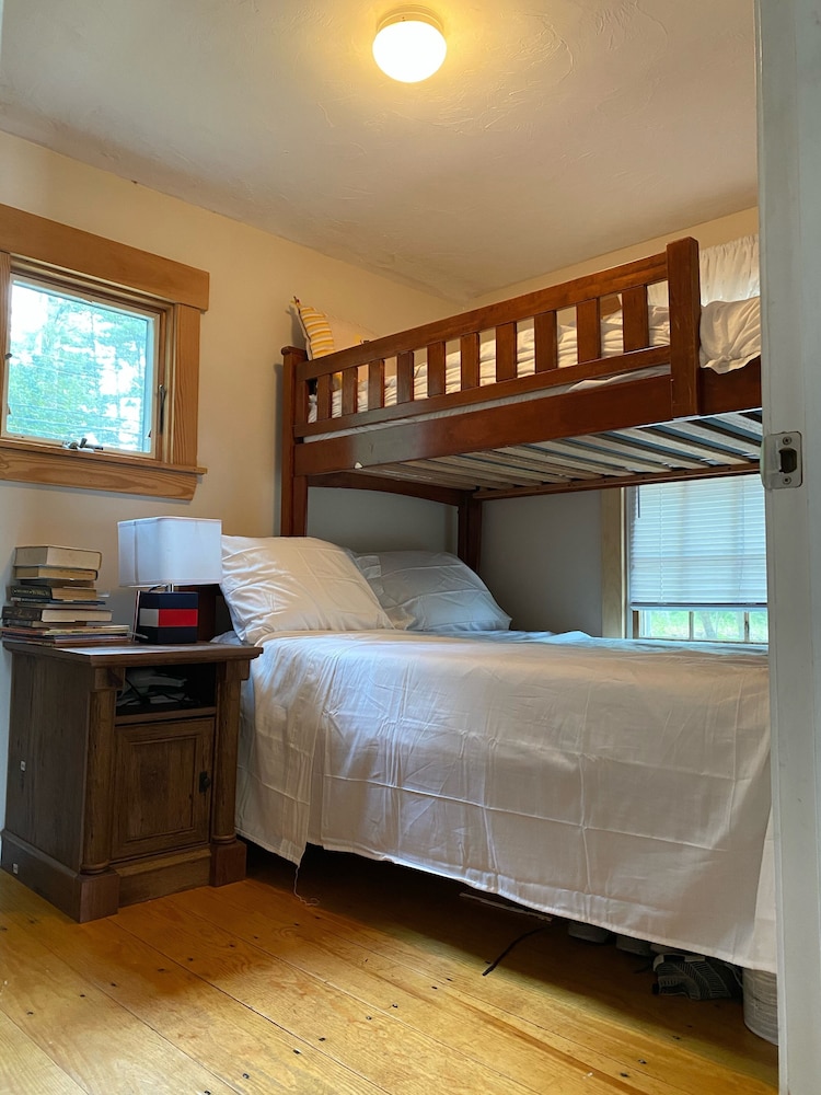 Onset Beach, Cape Code , Blackmore Pond, Private Waterfront Cottage - Wareham, MA