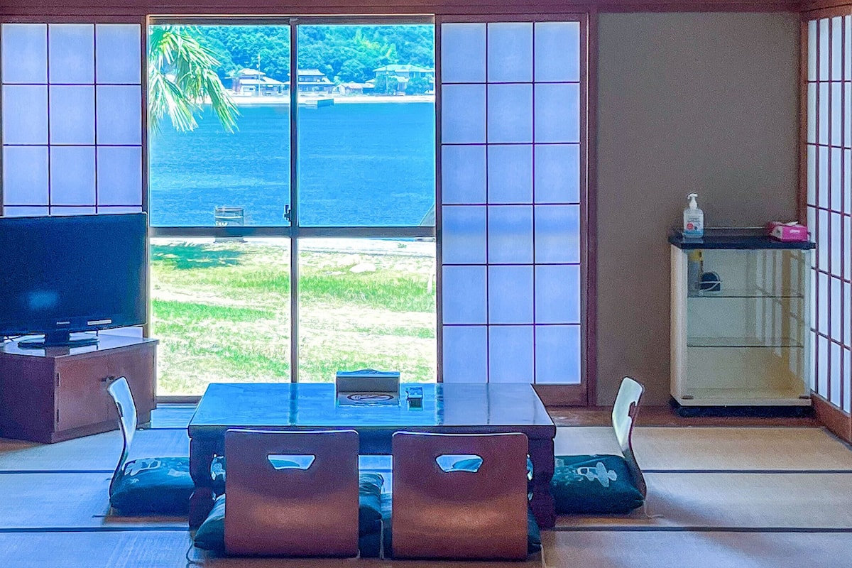Quarto tradicional, para não fumantes (Japanese Style, No.8) | Escrivaninha, individualmente decorados, individualmente mobiliados