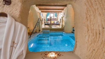 Suíte premium, piscina particular (Su Perisi) | Piscina particular