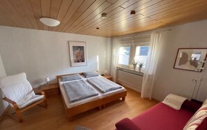 Apartamento | 2 quartos, frigobar, cofres nos quartos, ferros/tábuas de passar roupa