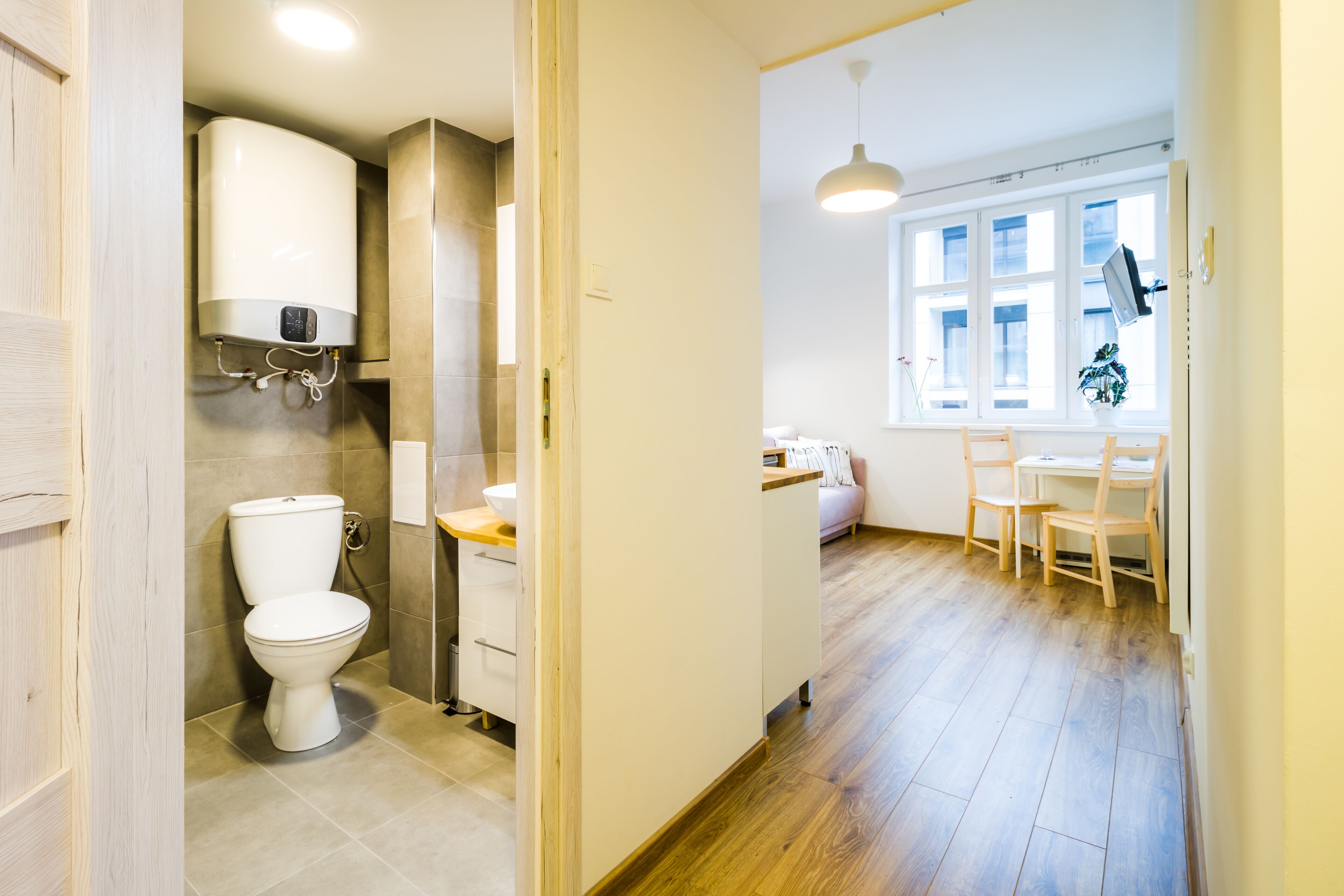 Suite-Estúdio Económica | Sala de estar | Smart TV de 42 polegadas com canais digitais, televisor 