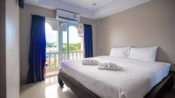 Quarto Duplo Deluxe | Secretária, Wi-fi grátis, roupa de cama fornecida