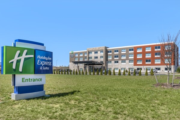 Holiday Inn Express & Suites Carlisle Southwest – I-81 By Ihg - Carlisle, PA