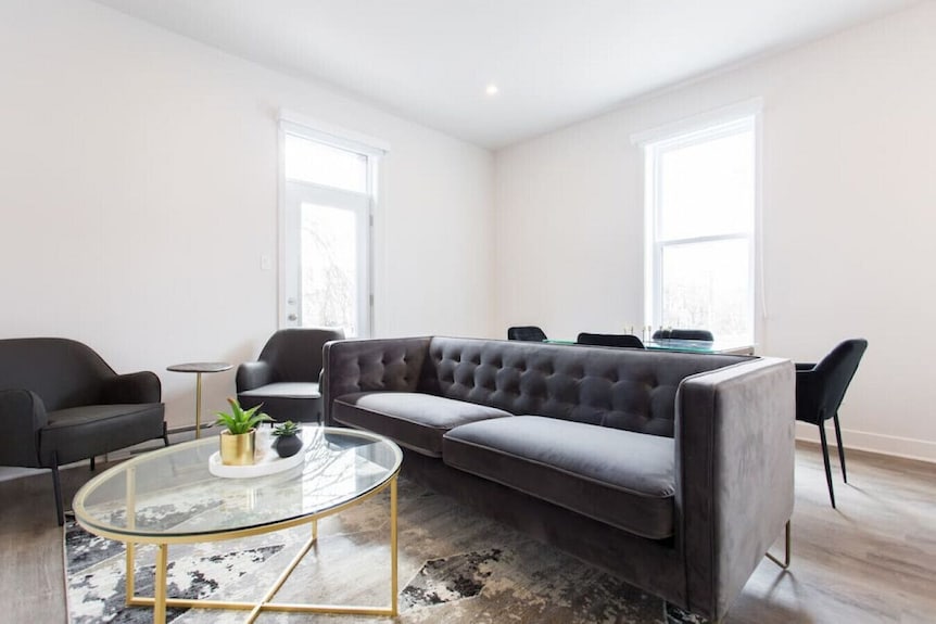 Fresh 1 Bdr In The Heart Of Mile End By Denstays - Montreal