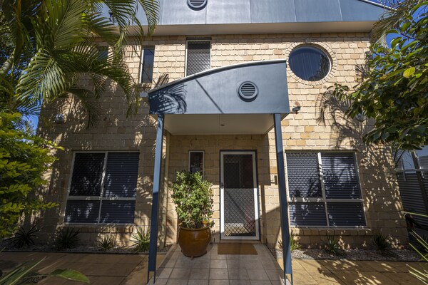 Beach House Bed & Breakfast - Brisbane