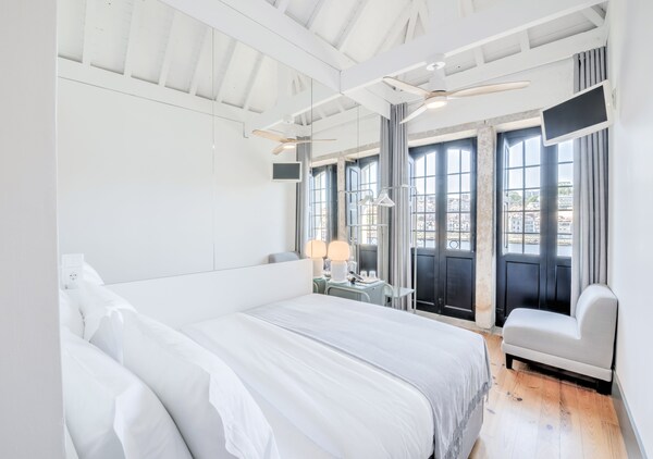 Oporto Street Fonte Taurina - Oporto