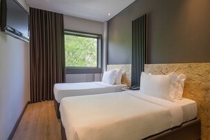 Wi-Fi de cortesia, roupa de cama