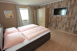Apartamento, banheira de hidromassagem grande | 2 quartos, Wi-fi grátis, roupa de cama fornecida 