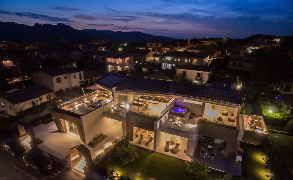 Montepetrosu Charming House - Sardinia