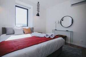 Quartos insonorizados, Wi-fi grátis, roupa de cama fornecida