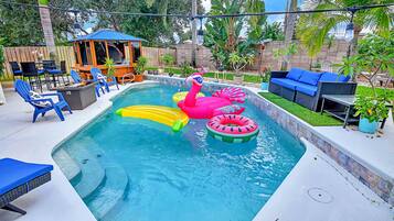 Casa, 2 quartos | Piscina | Piscina exterior, uma piscina aquecida