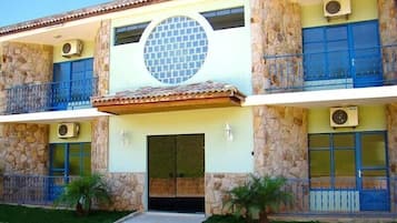 Fachada da propriedade