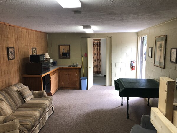 #2 Farm Charm Kitchenette Near Wolf Pen Trails, Alcohol\/smoke-free Environment - Arkansas