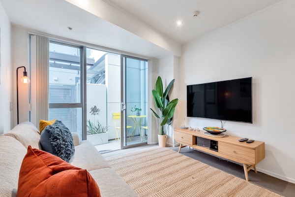 Apartamento | Sala de estar | Televisor de 42 polegadas com canais por cabo, Netflix