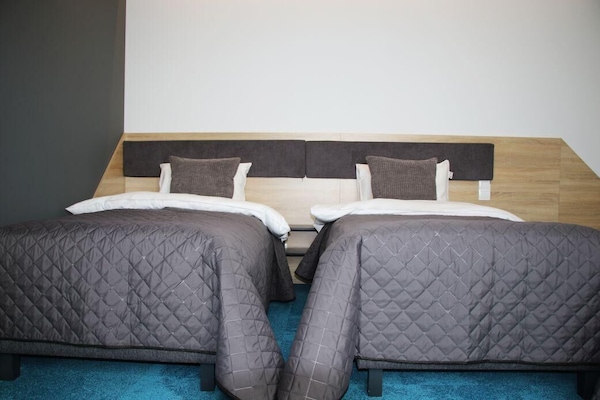 Quarto Twin Superior | Secretária, cortinas/cortinados opacos, quartos insonorizados