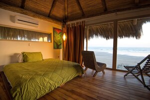 Quarto Familiar | Cortinas/cortinados opacos, Wi-fi grátis, roupa de cama fornecida 