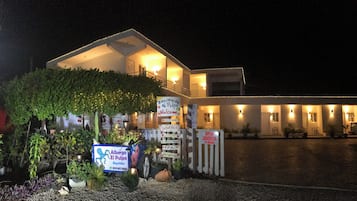 Fachada da propriedade