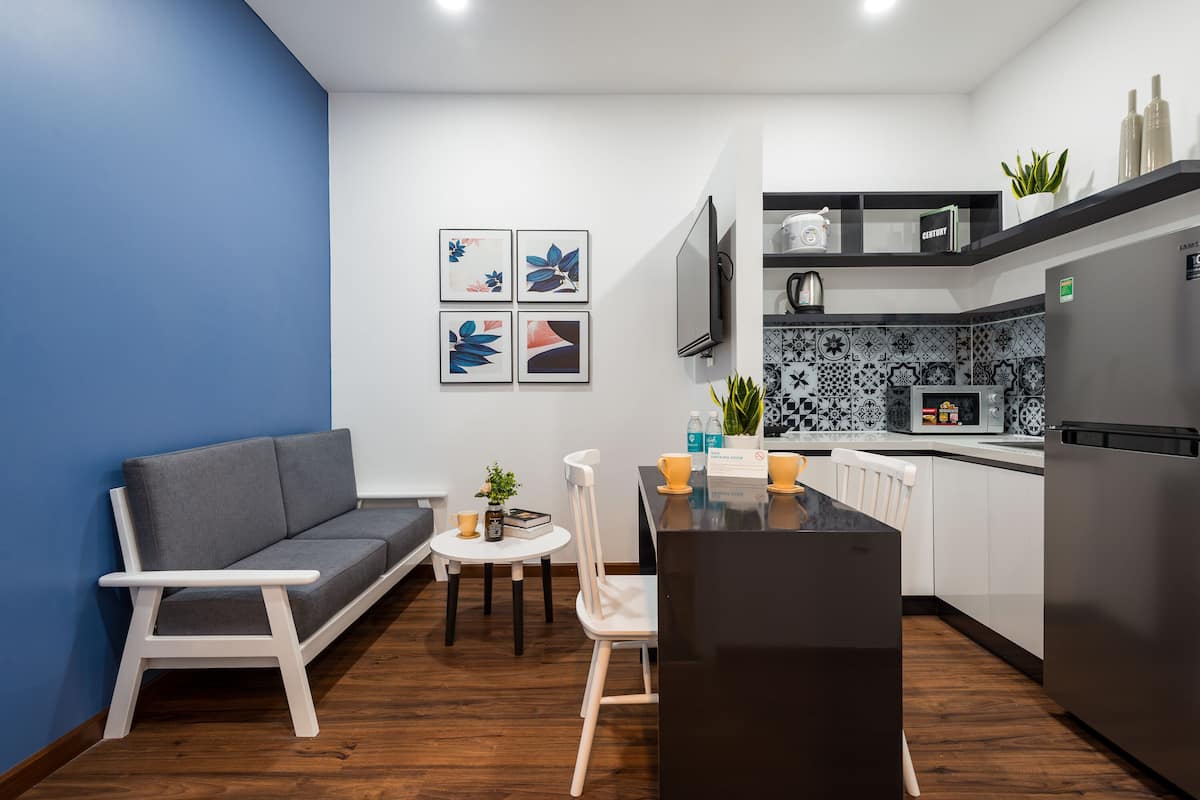 Apartamento Familiar, 2 quartos, não fumadores, kitchenette | Sala de estar | Smart TV
