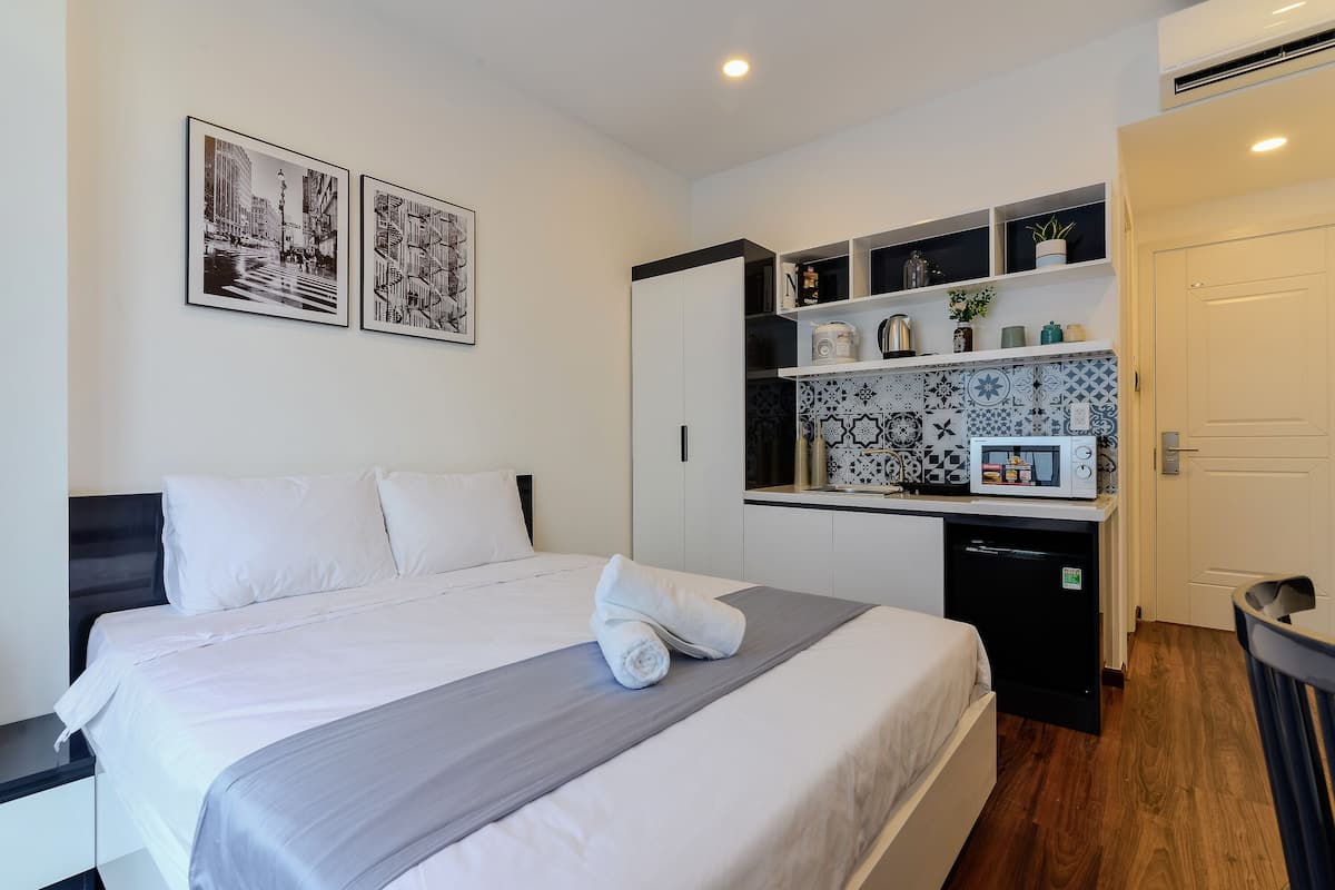 Estúdio Superior, 1 cama queen-size, não fumadores, kitchenette | 1 quarto, com decoração personalizada, com mobília individualizada
