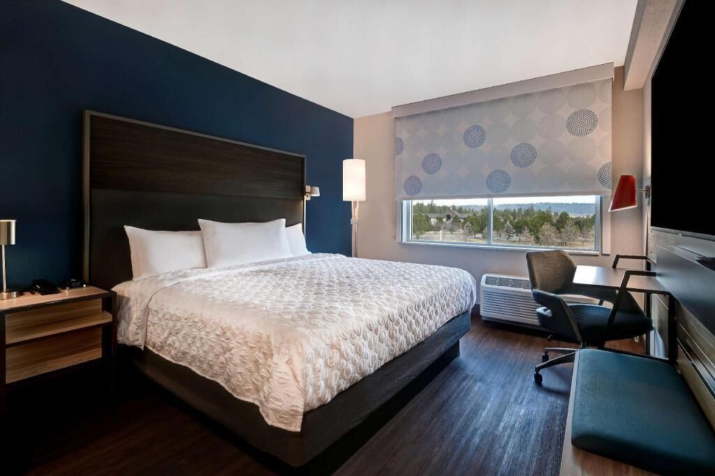 Roupas de cama premium, individualmente mobiliados, escrivaninha