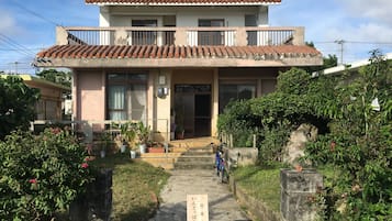 Fachada da propriedade