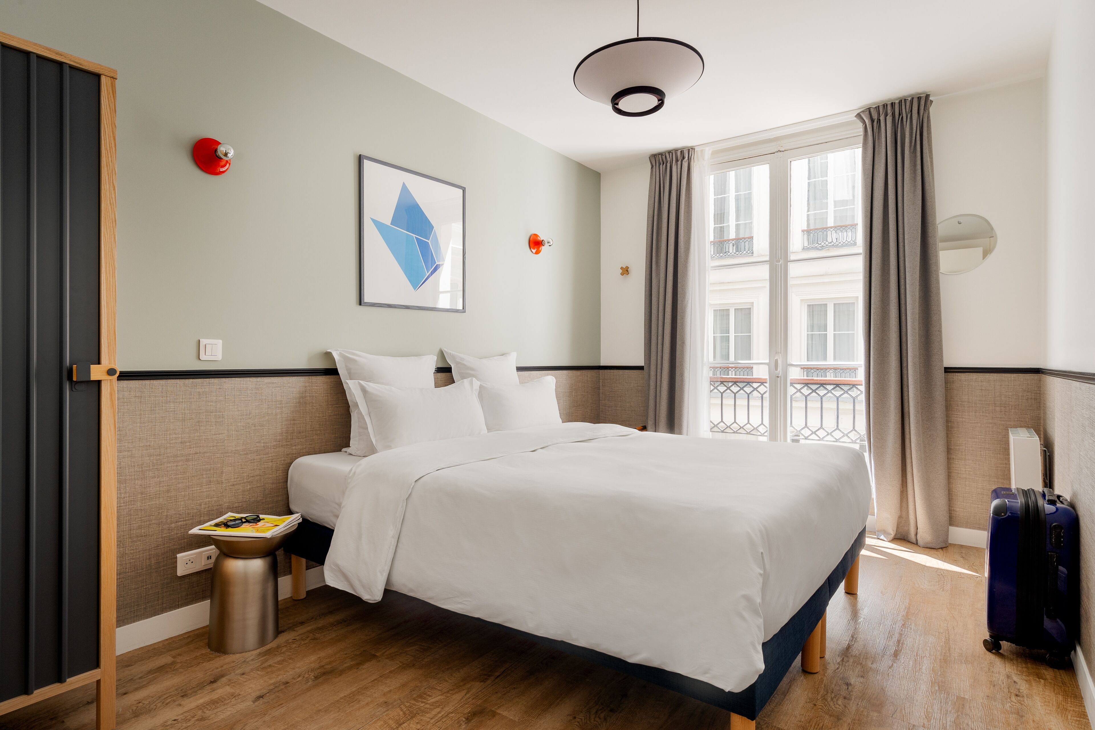 Apartamento superior | Roupas de cama premium, camas com colchões pillow-top, escrivaninha