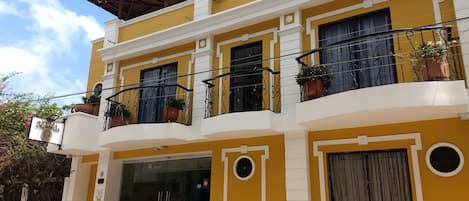 Fachada da propriedade