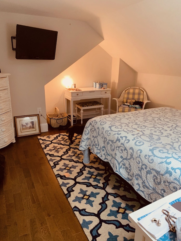 Beautiful Small Home In Hyannis Port - Massachusetts