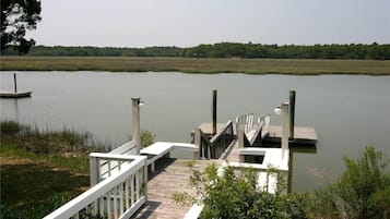Casa, várias camas (Shrimpers Cove) | Lago
