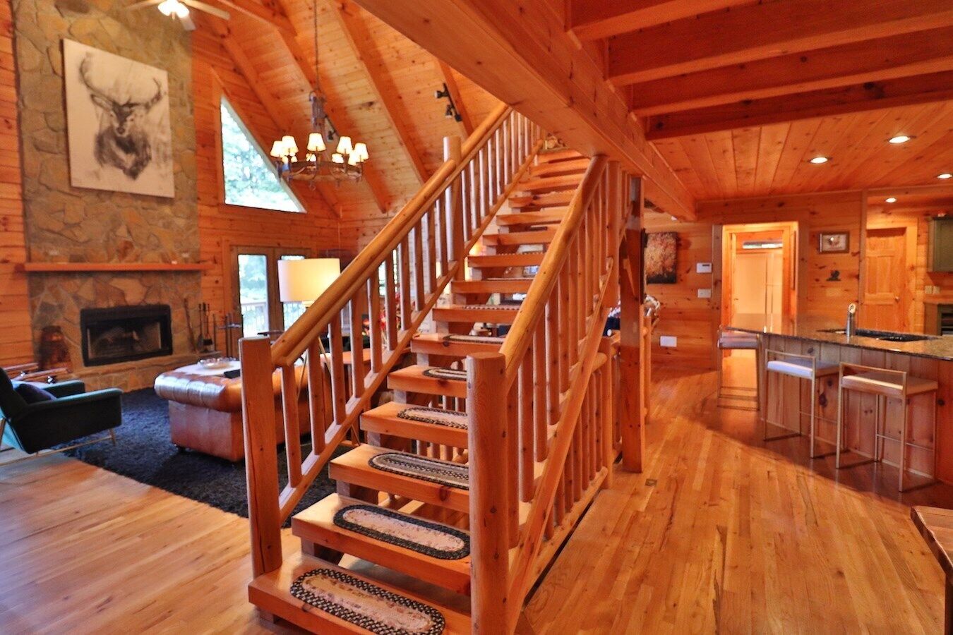 Log Lodge, Breathtaking Views, Hot Tub, Fire Pit, Wifi - Maggie Valley, NC