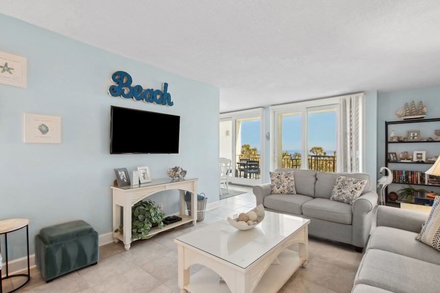 Pet Friendly | Oceanfront Views From This Spacious Updated 3rd Floor Shipwatch Condo | 1650 Sq Ft - Amelia Island, FL